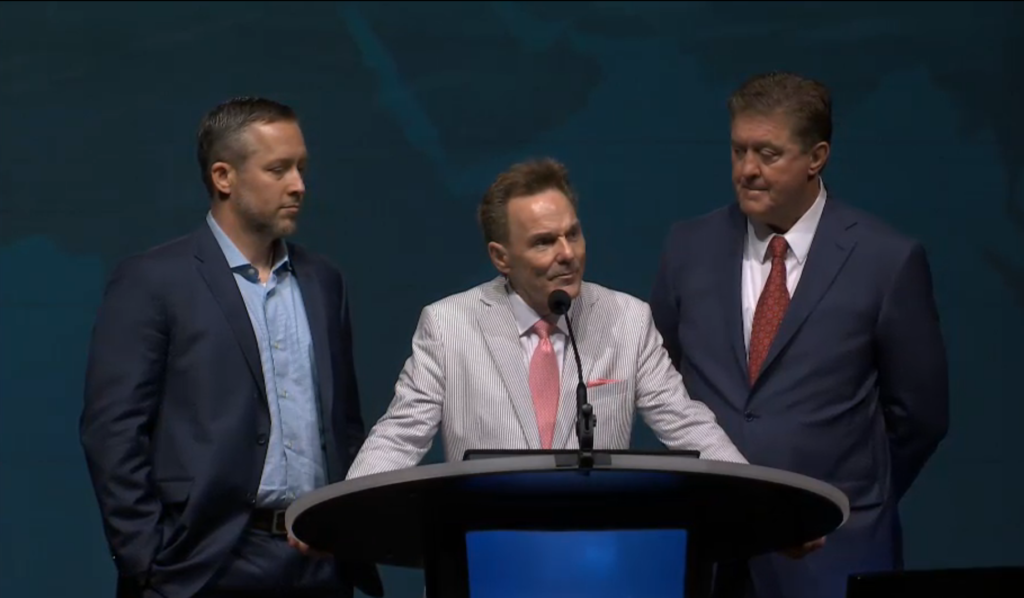 Southern Baptists Avoid Stalemate, Name Tennessee Pastor As President ...