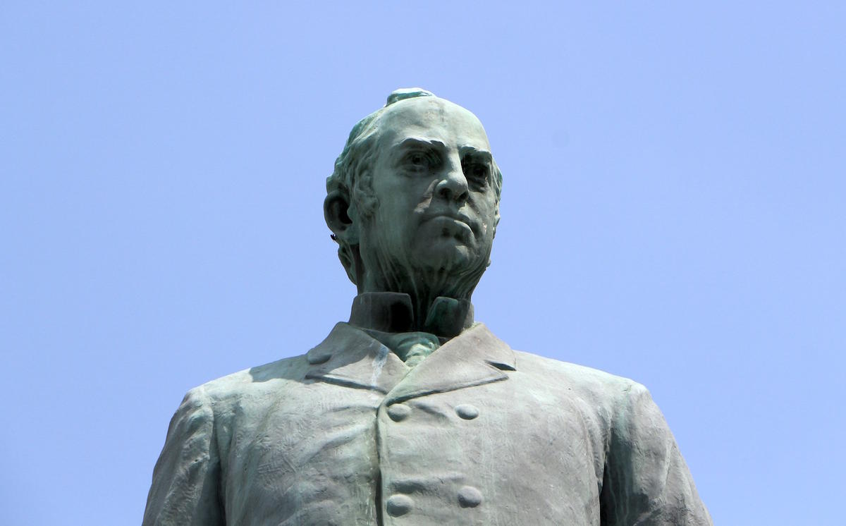 Nashville's Deteriorating Sculptures And Monuments Need Costly Repairs ...