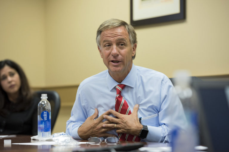 'Access Hollywood' Video Tips The Scales For Haslam, Who Asks Trump To ...