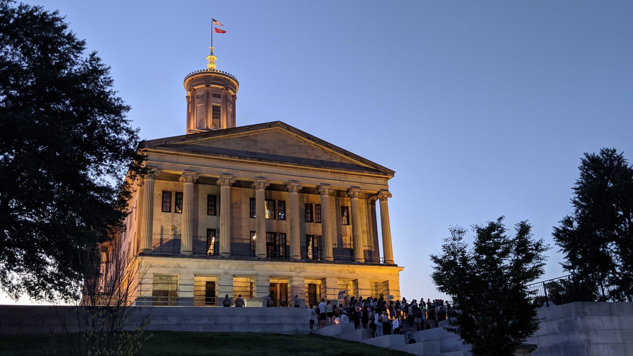 Weekend Skirmish At The Tennessee State Capitol Puts One Man In The ...